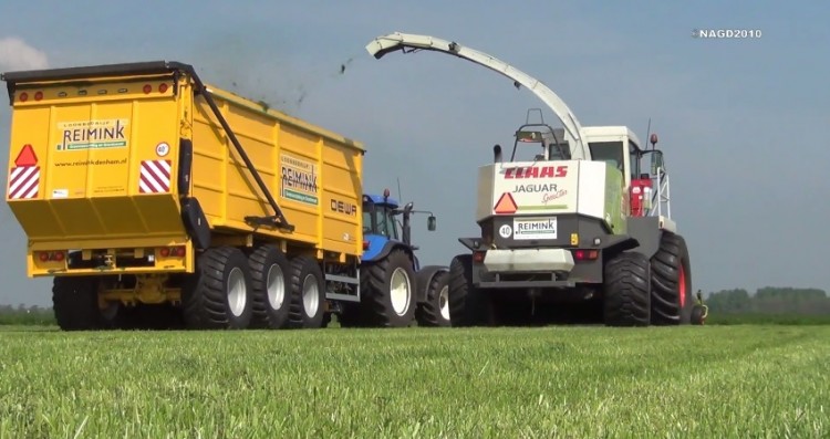 Contractor Reimink chopping the 1st cut of grass in 2014 with their ...
