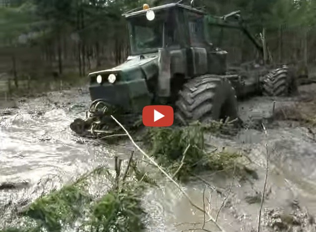 Homemade forwarder working in difficult conditions