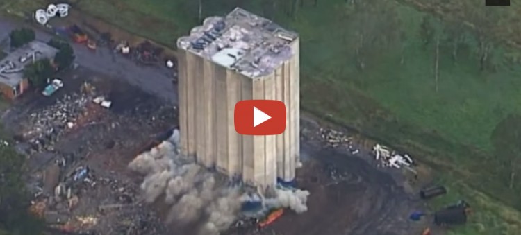 A giant building implosion in Australia goes wrong