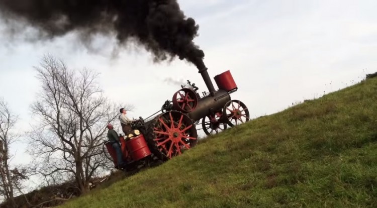 Hill climbing with a Minneapolis steam traction engine