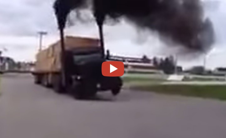 11 JDH Peterbilt (Michel Tremblay) GO CRAZY.