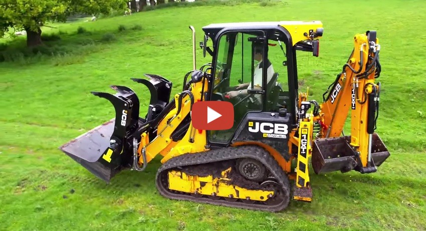 JCB 1CXT The World's smallest backhoe - Now with tracks!