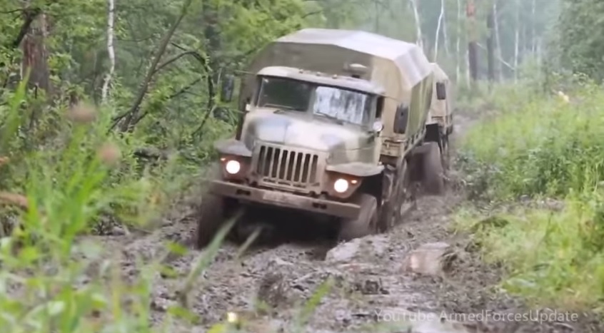 SUPER POWERFUL Russian military off road 4WD Trucks