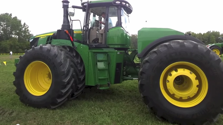 John Deere 2015 Products Launch - 9R/9RT Tractors