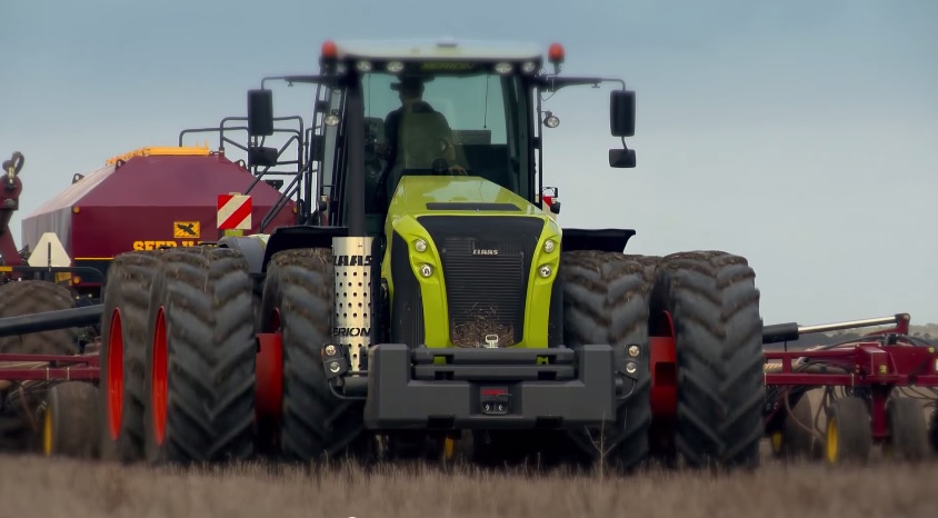 Seed Hawk 500 Cart & CLAAS XERION 5000 seeding in Western Australia ...