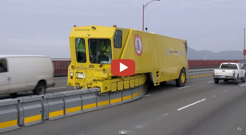 Golden Gate Bridge Road Zipper in action at the tail end of its morning run