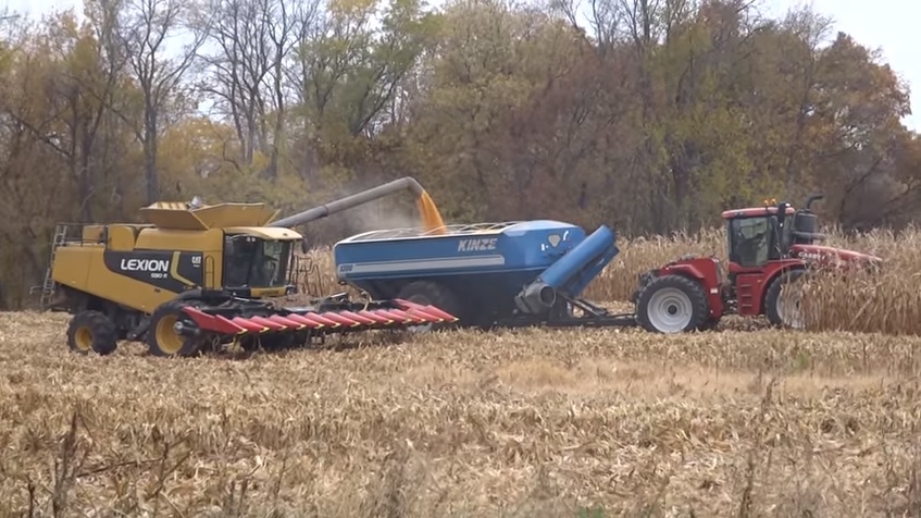 Corn Harvest: CAT Lexion 590R Combine. -Southern WI-