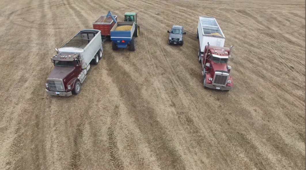 Dillon farm soybean harvest 2015. - Sam Rockwell-