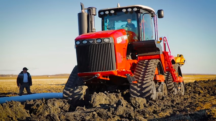 Versatile 550 DeltaTrack Creeper Testimonial - Manitoba