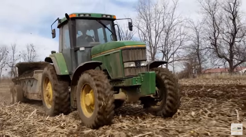 Spreading Manure On The 11 Acre Corn Field. -How Farms Work-