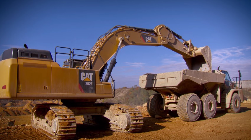Cat® 352F Excavator | High on Production and Fuel Efficiency