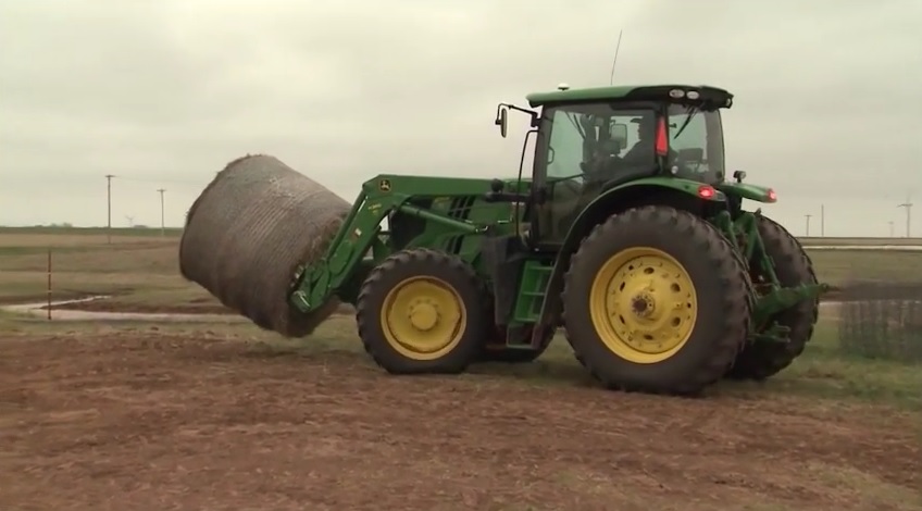 JH Cattle in Okarche, Oklahoma. How a John Deere Mid-Size Tractor can ...
