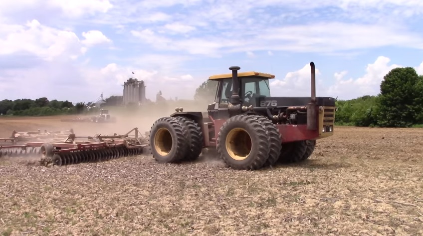 Versatile 876 4wd Tractor -- bigtractorpower