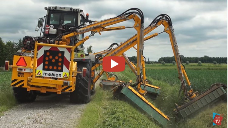 Mulching with 4 arms with a 300 hp Claas Octopus