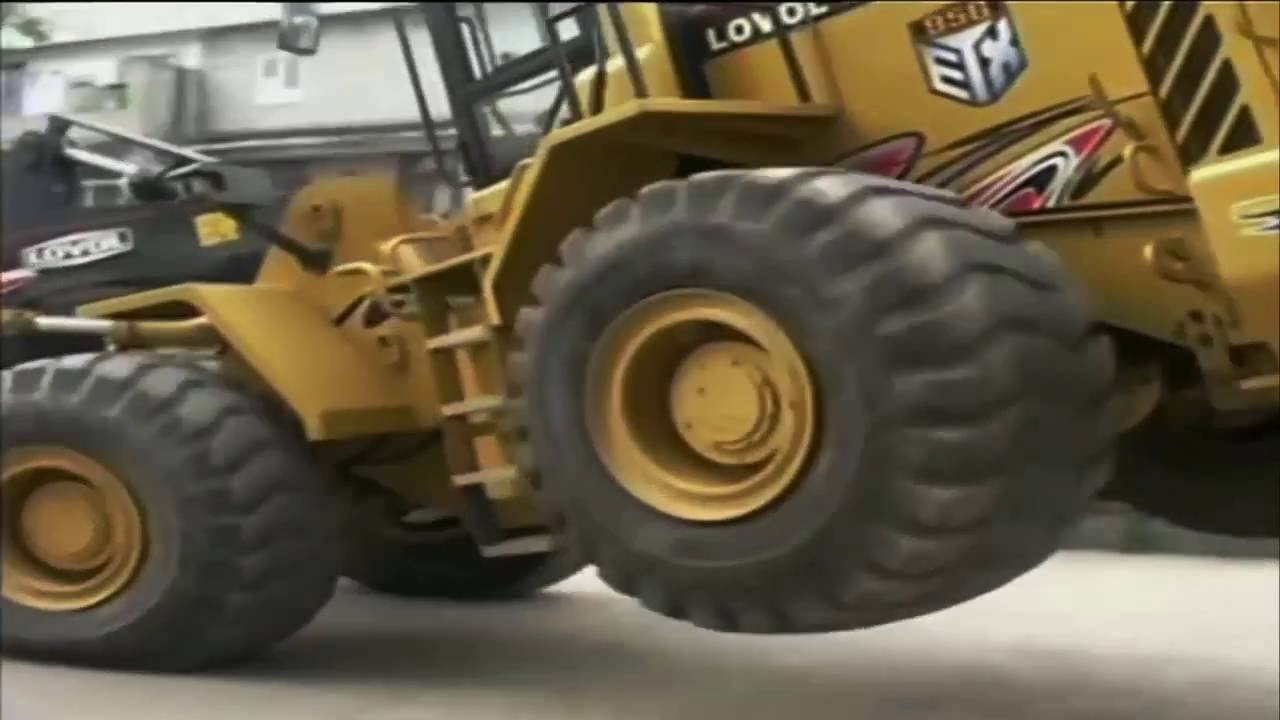 Bouncing tractors are the new lowriders