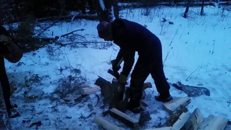 Setting up the Track... Splitting Pine!! -- Northern farmer