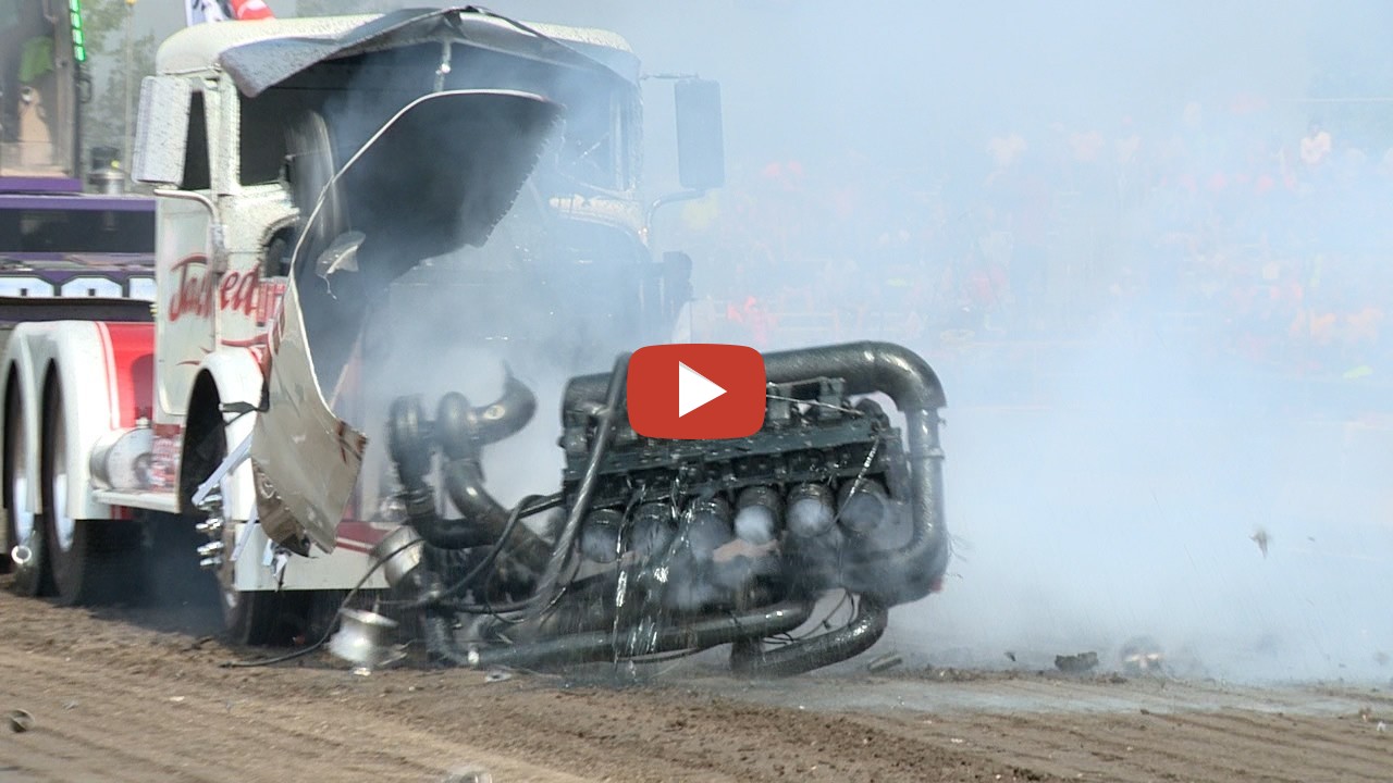 Top video ....TRACTOR PULLING Intro of THUNDER PULLING 12