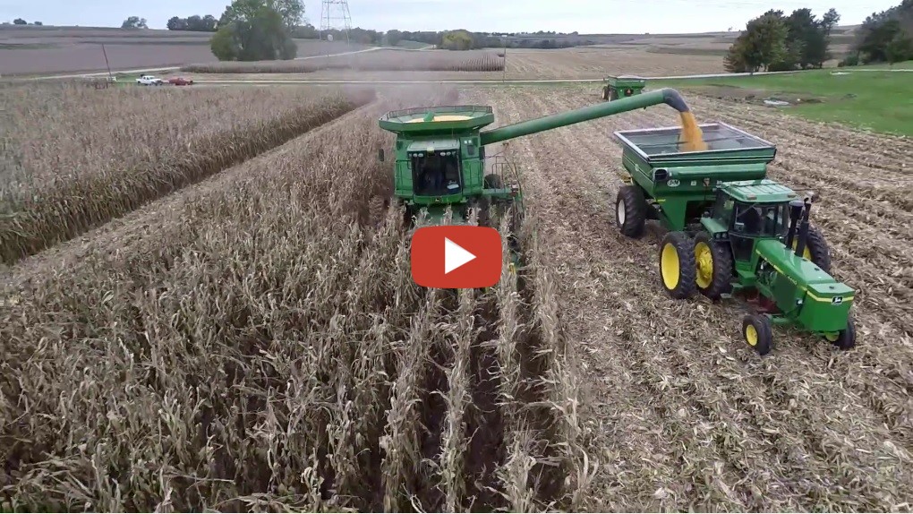 Filmed near Blair Nebraska Corn Harvest 2017 with John Deere equipment ...