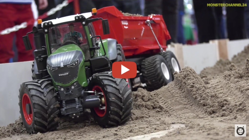 RC Tractors work HARD!..... Awesome detailed R/C tractor ACTION ...
