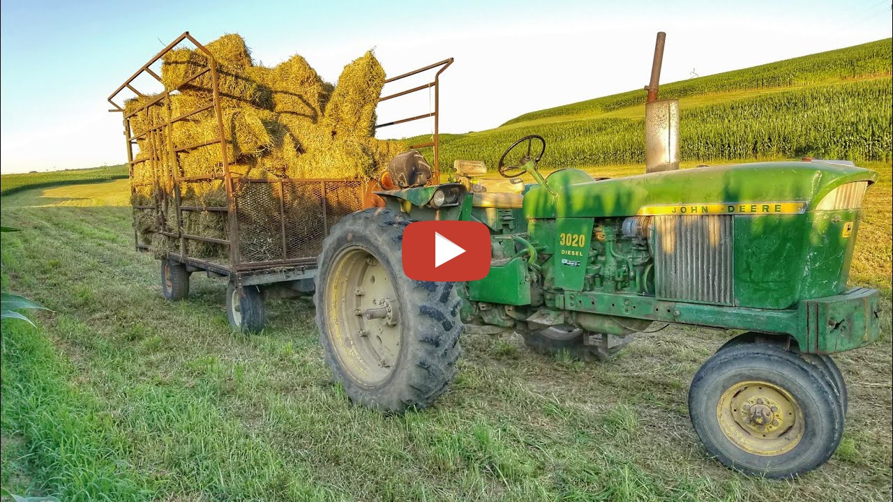 iowadairyboys -- Small Square Baling Hay 2018 - JD 4440 & 336 -We put up 2510 bales up in 4 days ...