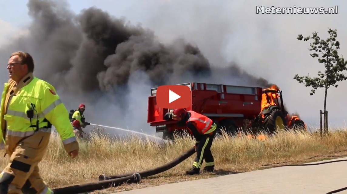 Wheatfield on fire at Blijham…. A tractor with trailer was also in fire....