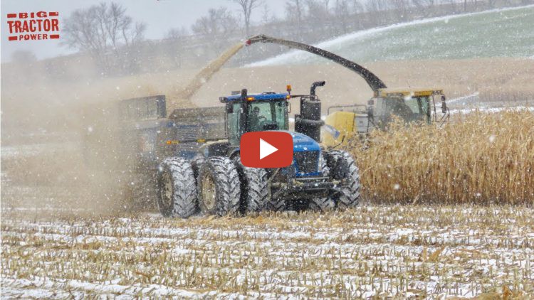 bigtractorpower - Chopping Corn in the Snow with New Holland FR850 ...