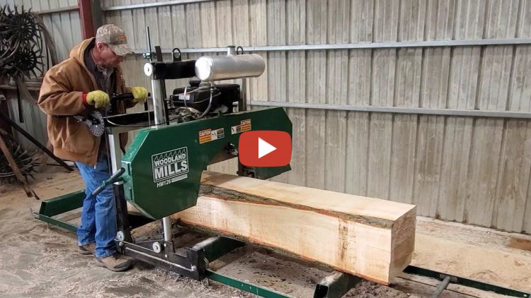 Border View Farms is Sawin Logs.. See the whole process.