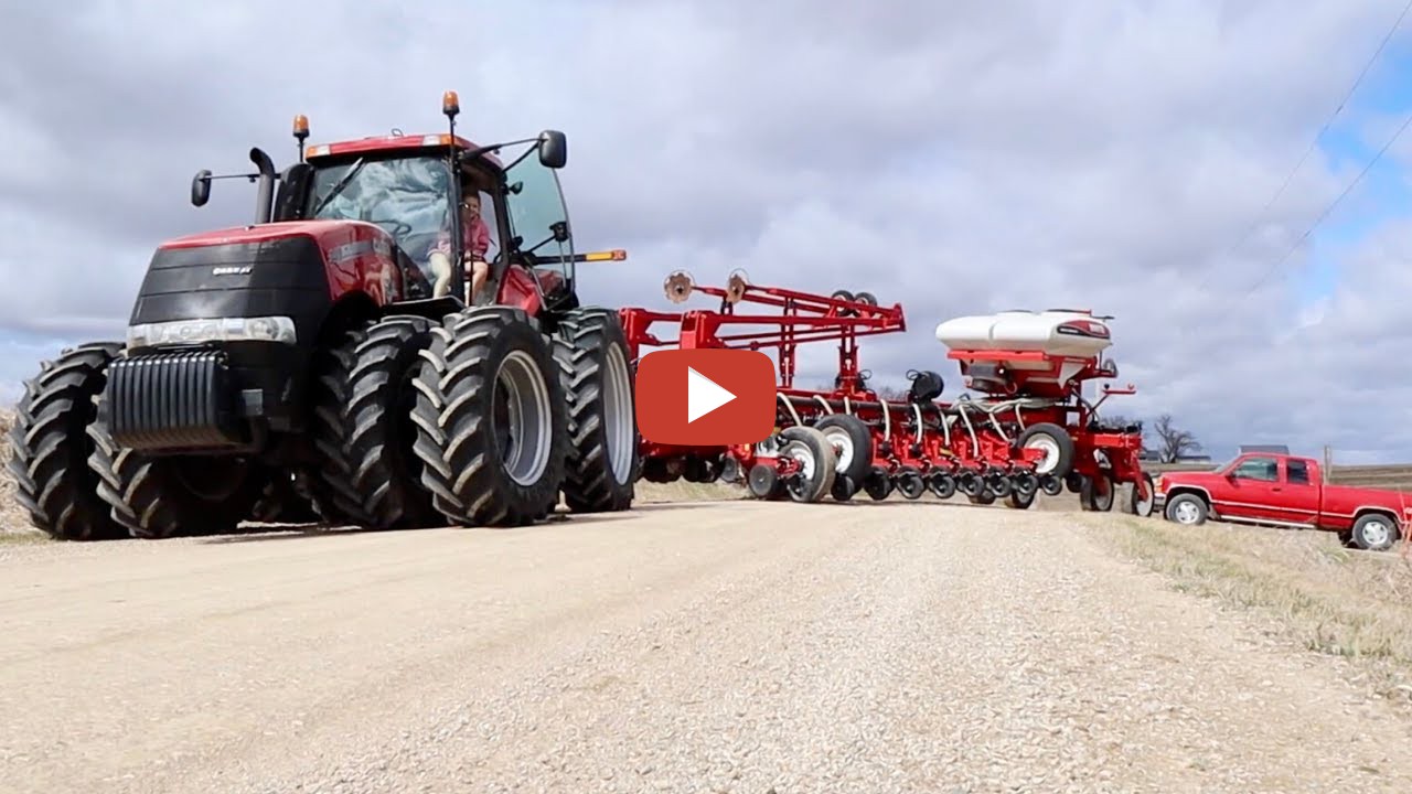 Cole The Corn........ We Got A Tractor STUCK In The Middle Of The Road ...