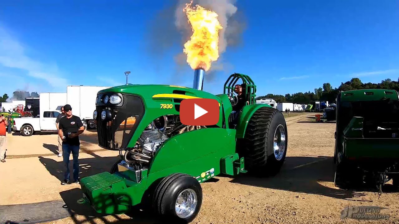 Fire Breathing John Deere Pro Stock Tractor --The perfect warming up.......