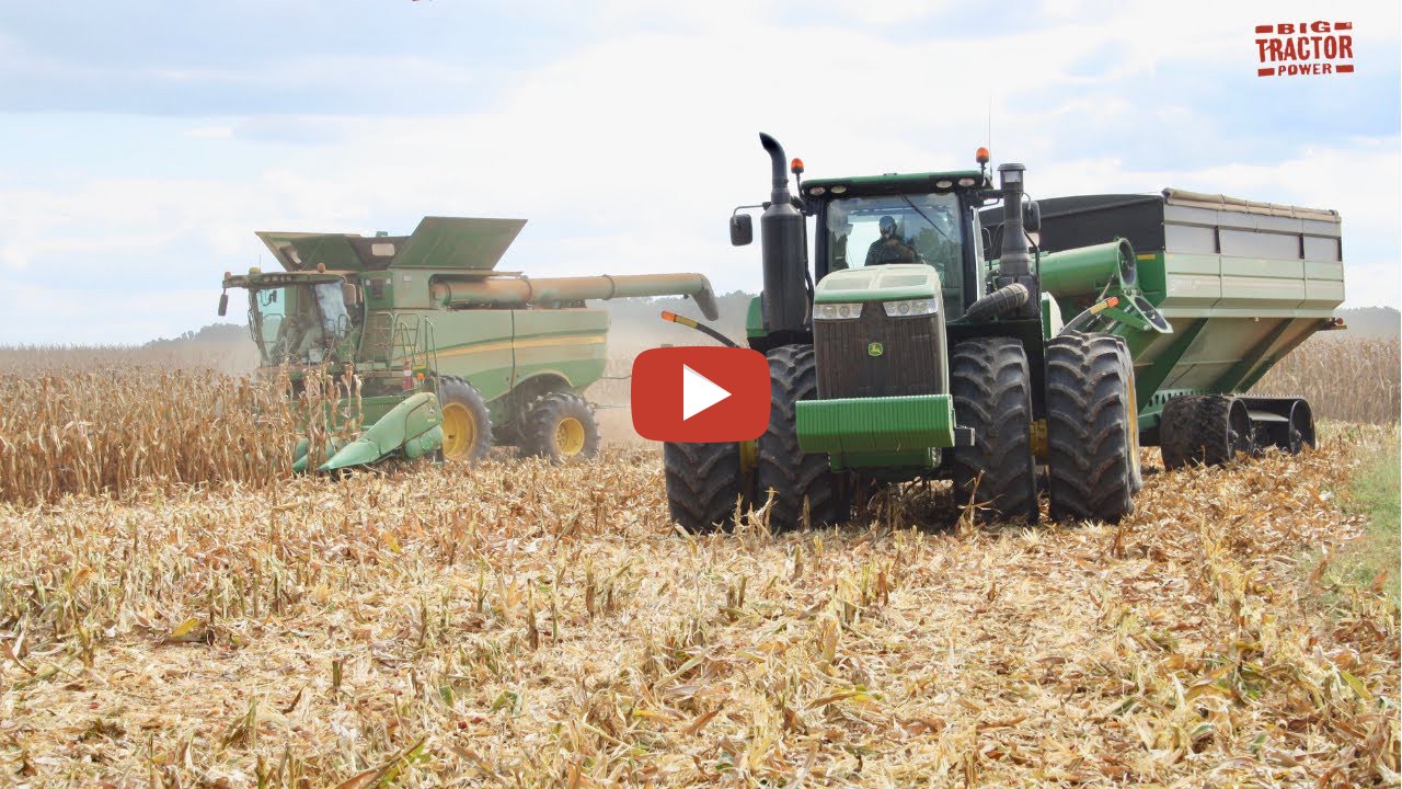 bigtractorpower 2020 - Opening Up a Corn Field with three 473 hp 400 bu. JOHN DEERE S680 ...