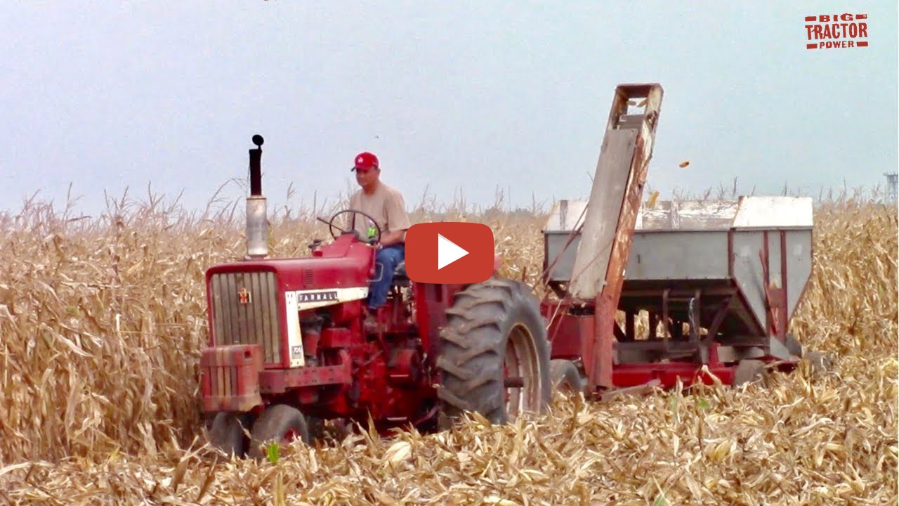 bigtractorpower -- 6 decades of Case IH Corn Harvesting History ...
