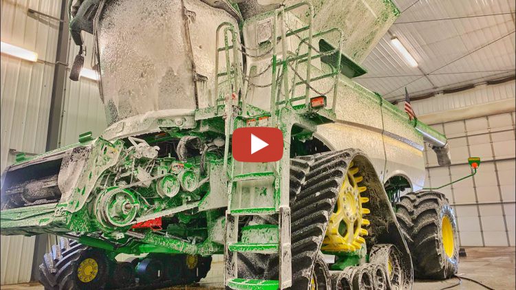 Larson Farms -- About Time We Clean These!!!! Cleaning the John Deere ...