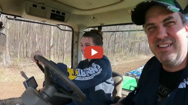 *Sarah and Andrew Chisel plowing with a John Deere 9560 R and shop ...