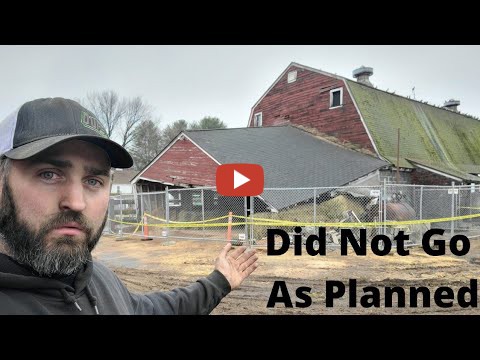 Farming with Duffy AG - The Barn Fell Over!!! I truck some sawdust for ...