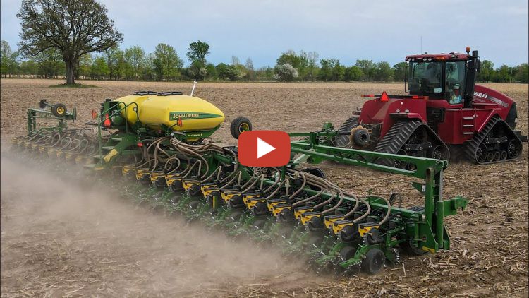 Case-IH Steiger 540 Quadtrac pulling a John Deere DB60 planting ...
