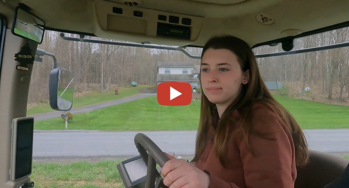 Sarah Chisel Plowing with the John Deere 9560R - Corn planter ...