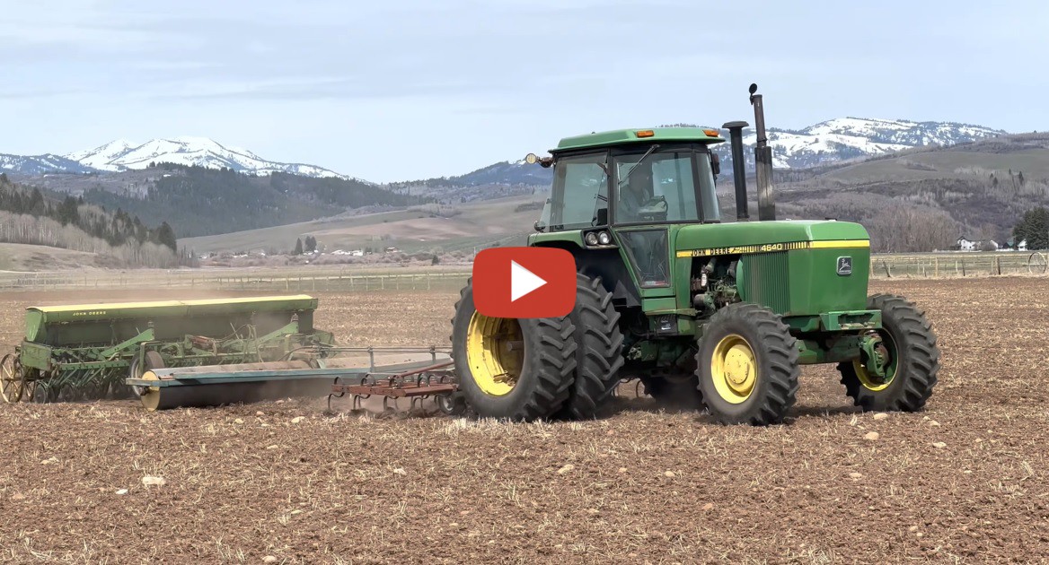 Kyle Weber -- Planting Grain Hay with the John Deere 4640 Spring 2022 ...