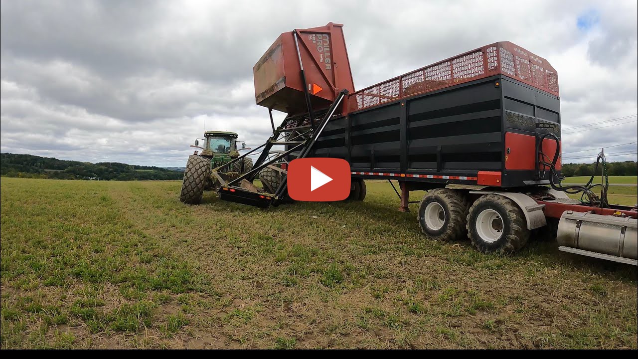 Farming Fixing & Fabricating -- Mas Silage trailer damage -- Weld broke ...