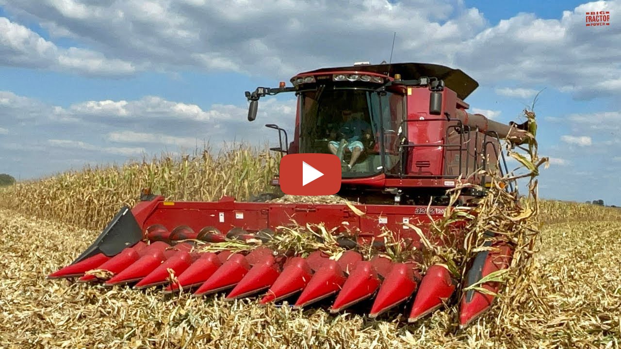 bigtractorpower 2022 in the field with a class 7 402 hp and 315 bu. 7250 Axial-Flow Combine ...
