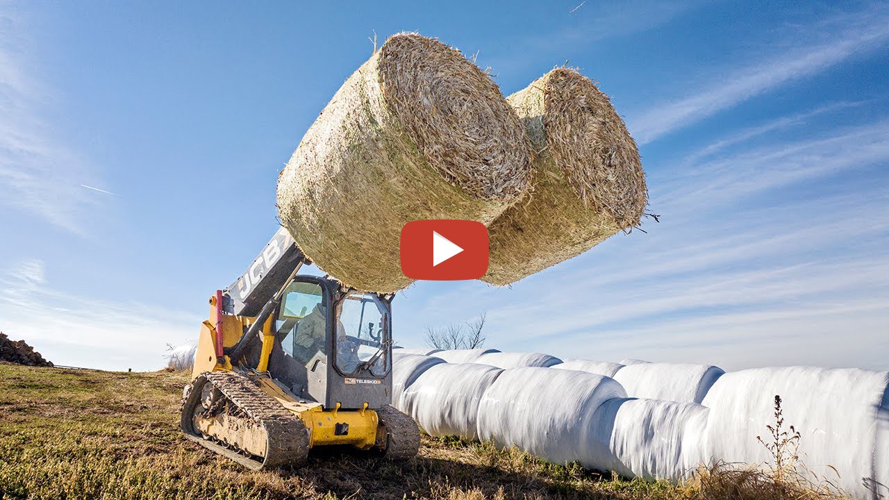 How Farms Work -- Hauling Corn Fodder -John Deere equipment..- We move ...