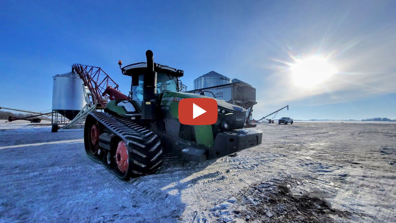 Mike Mitchell -- Fendt 1167 on the auger? Mike doesn't like using large ...