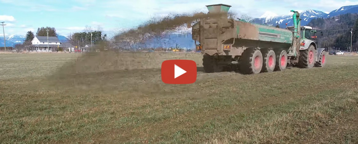 Filling up and hauling manure with a FENDT 822 and 918 with GEA HOULE ...