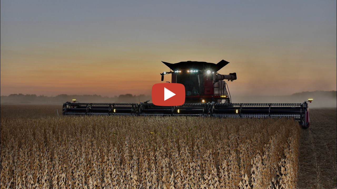 Are 50 foot headers too BIG? Day 1 of harvest. Soybean harvest with ...