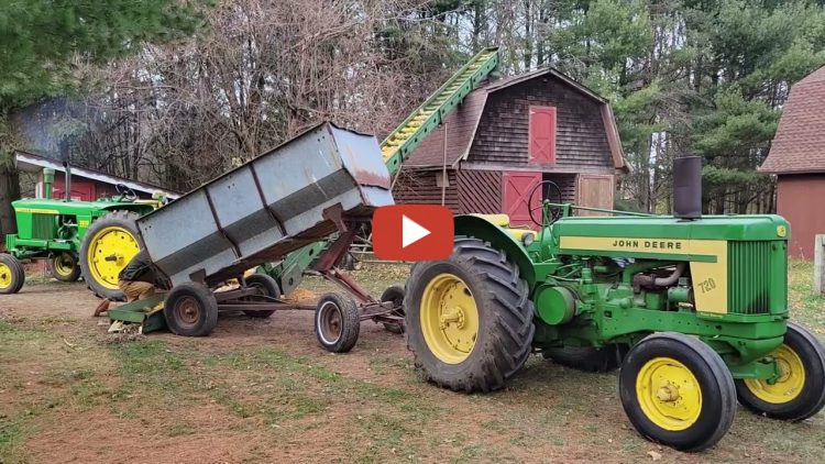 Deandeere 4020 --Filling the corn crib.. The good feelings- John Deere ...