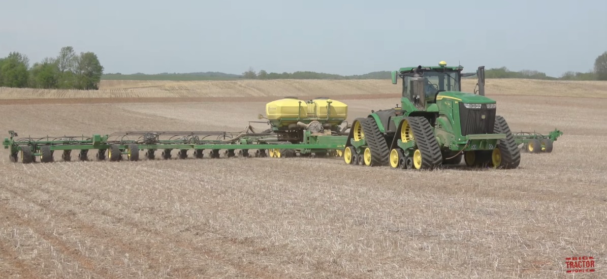 bigtractorpower -- JOHN DEERE 's largest corn planter a 90 ft DB90 36 ...