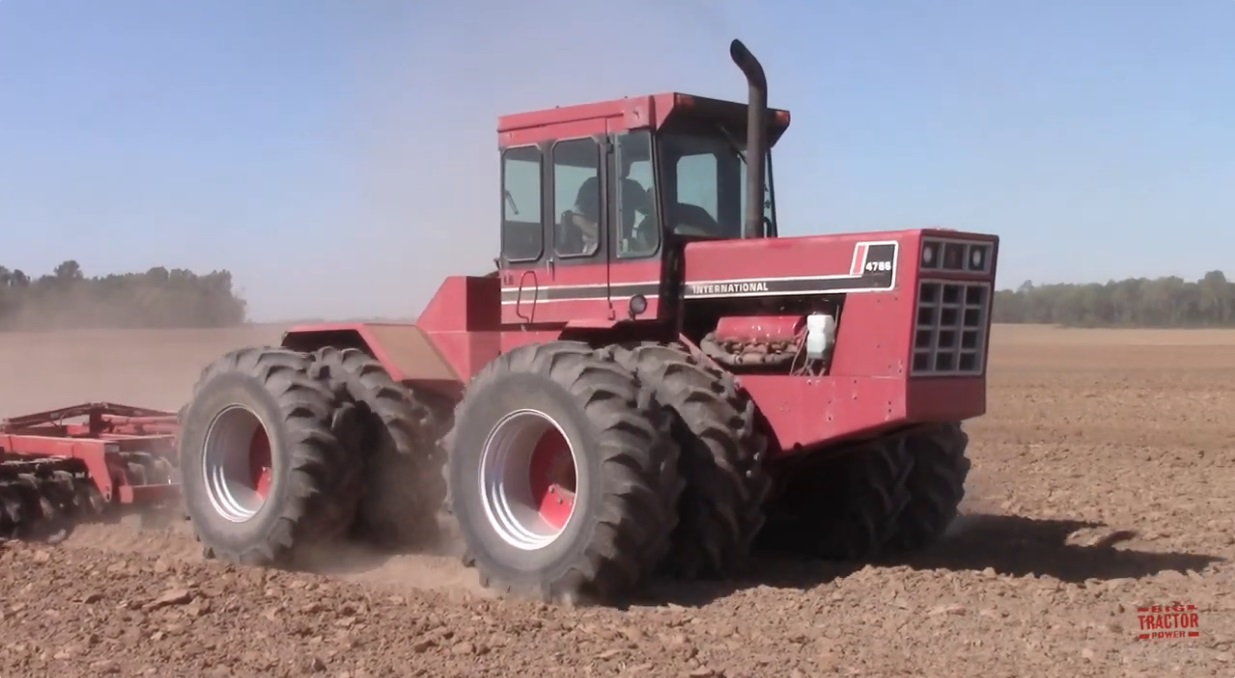 bigtractorpower -- In this video viewers spend time in the field with a ...