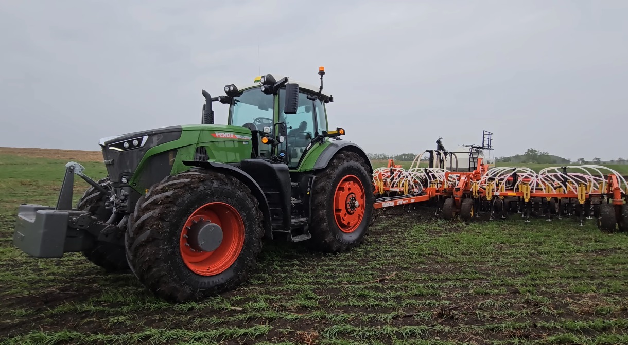 Mike Mitchell -- Seeding in the Rain & Mud!So we are trying to finish ...