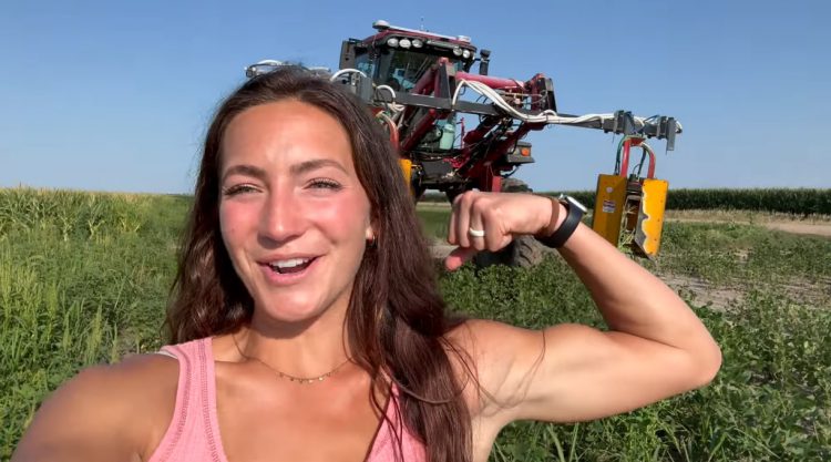 Laura Farms -- Today I am going back to my old stomping grounds: where ...