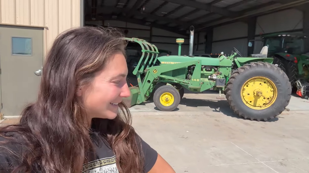 Laura Farms -- Today on the farm we're working on the 1965 diesel John ...