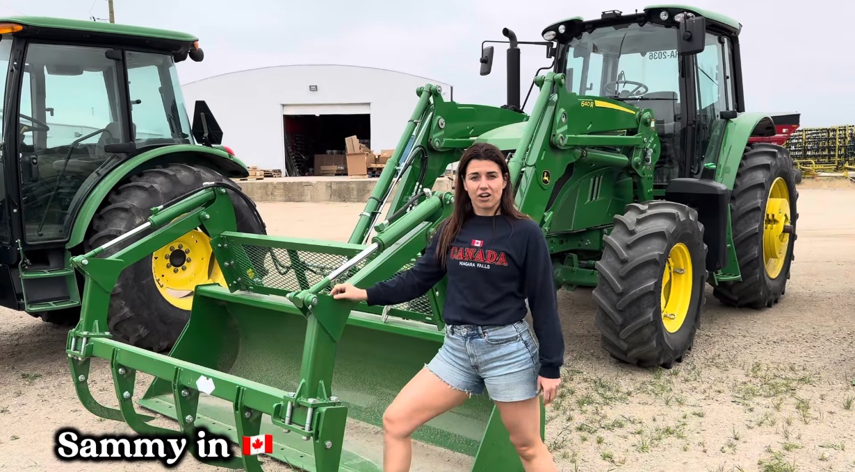 Sammy Lucky Day Comps Just Driving Along The Road In Manitoba And I Spotted This John Deere